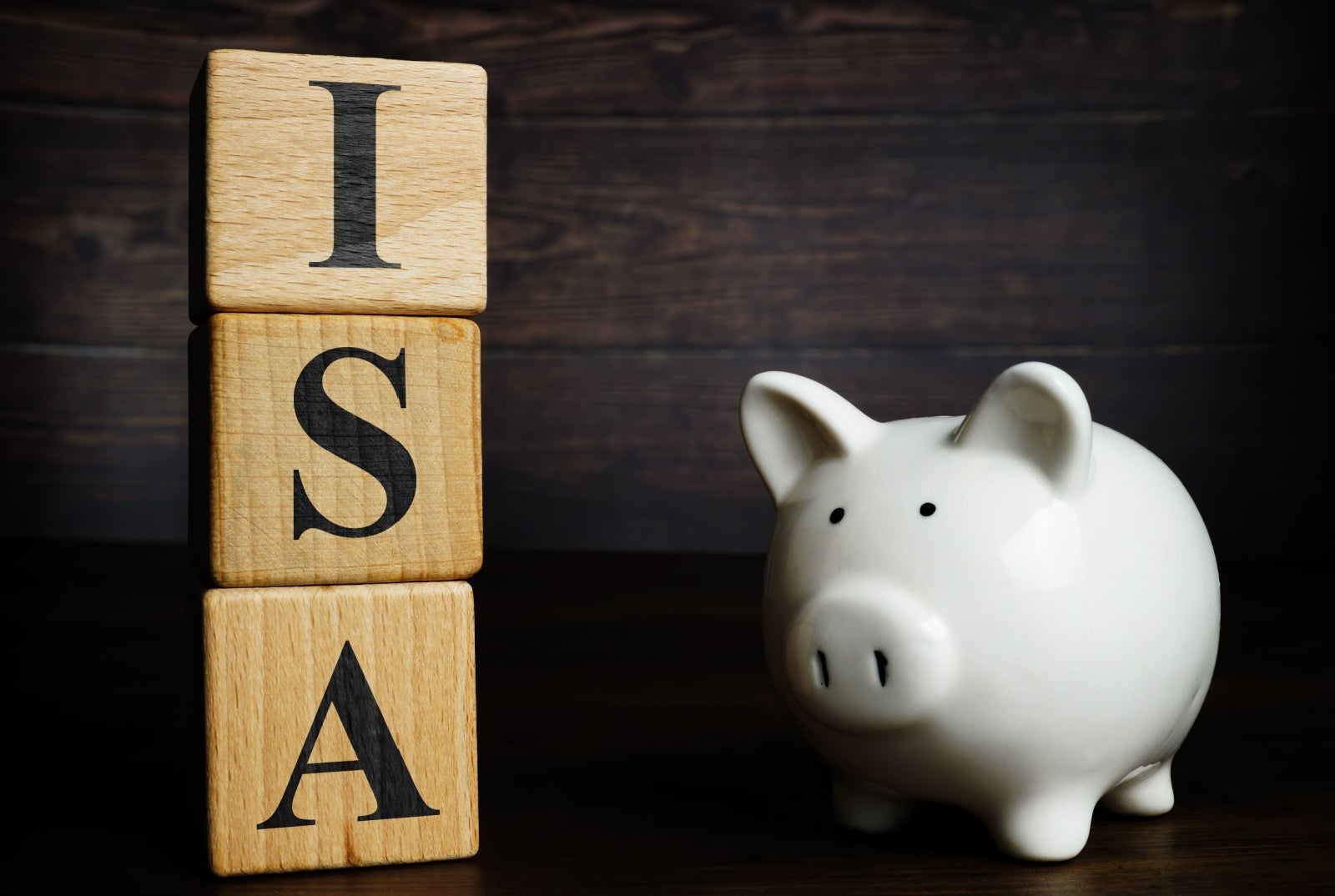 How ISAs work: types, benefits and choosing the right one | confused.com